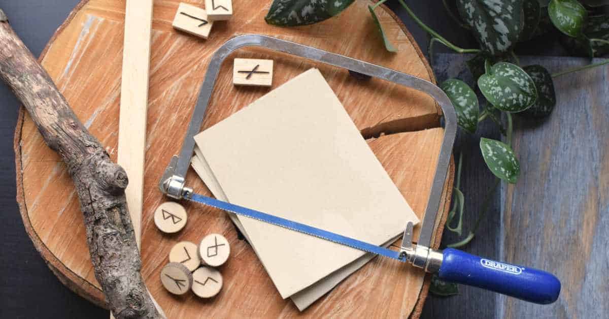 How to Make Your Own Runes Set | The Witch's Life
